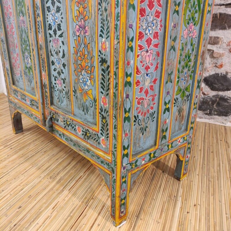Armadio Dipinto a Fiori dall'India | Emporio D'Oltremare